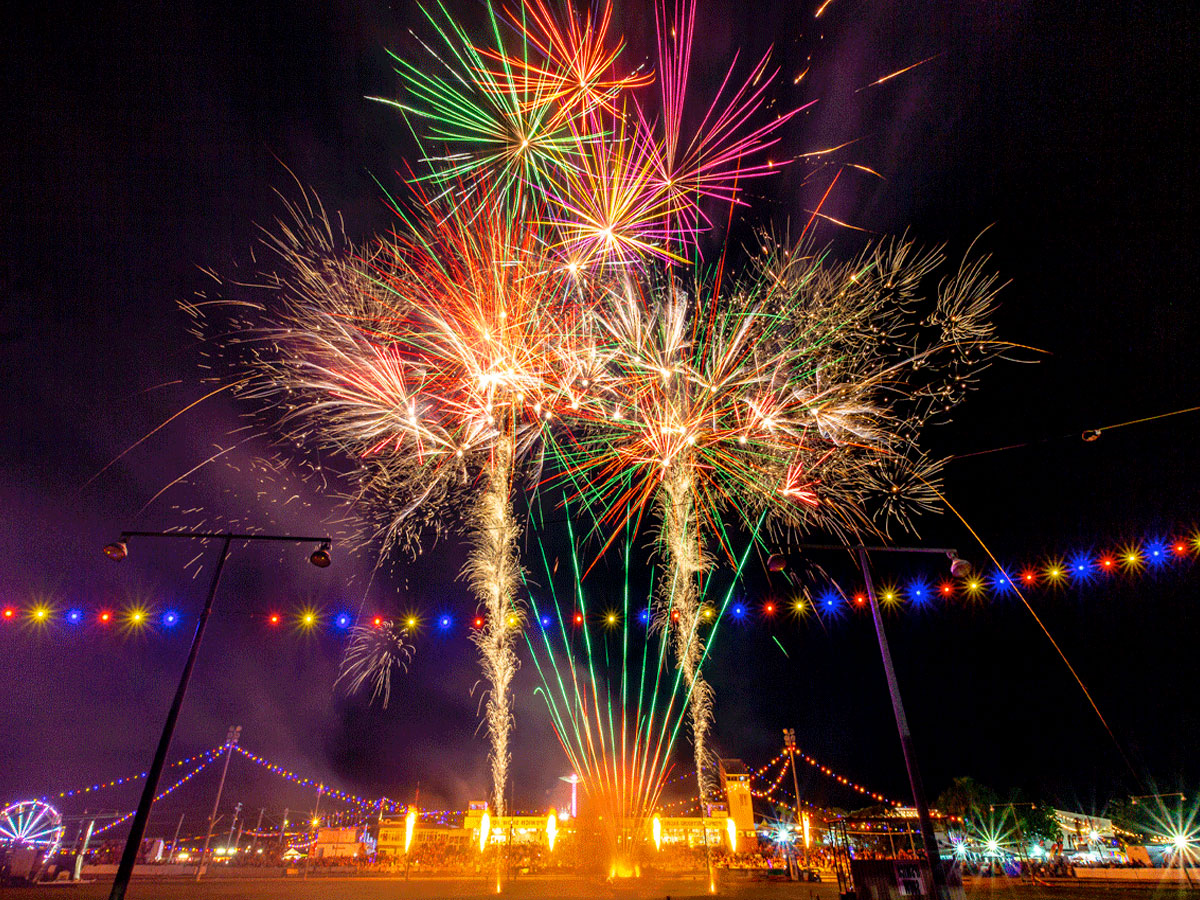 Fireworks & Pyrotechnics in Tenterfield NSW | All Fired Up